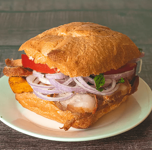 Pan con Chicharrón – PideloPuno